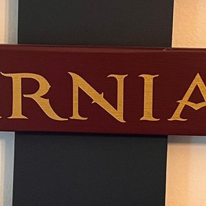 Narnia Directional Sign - Etsy