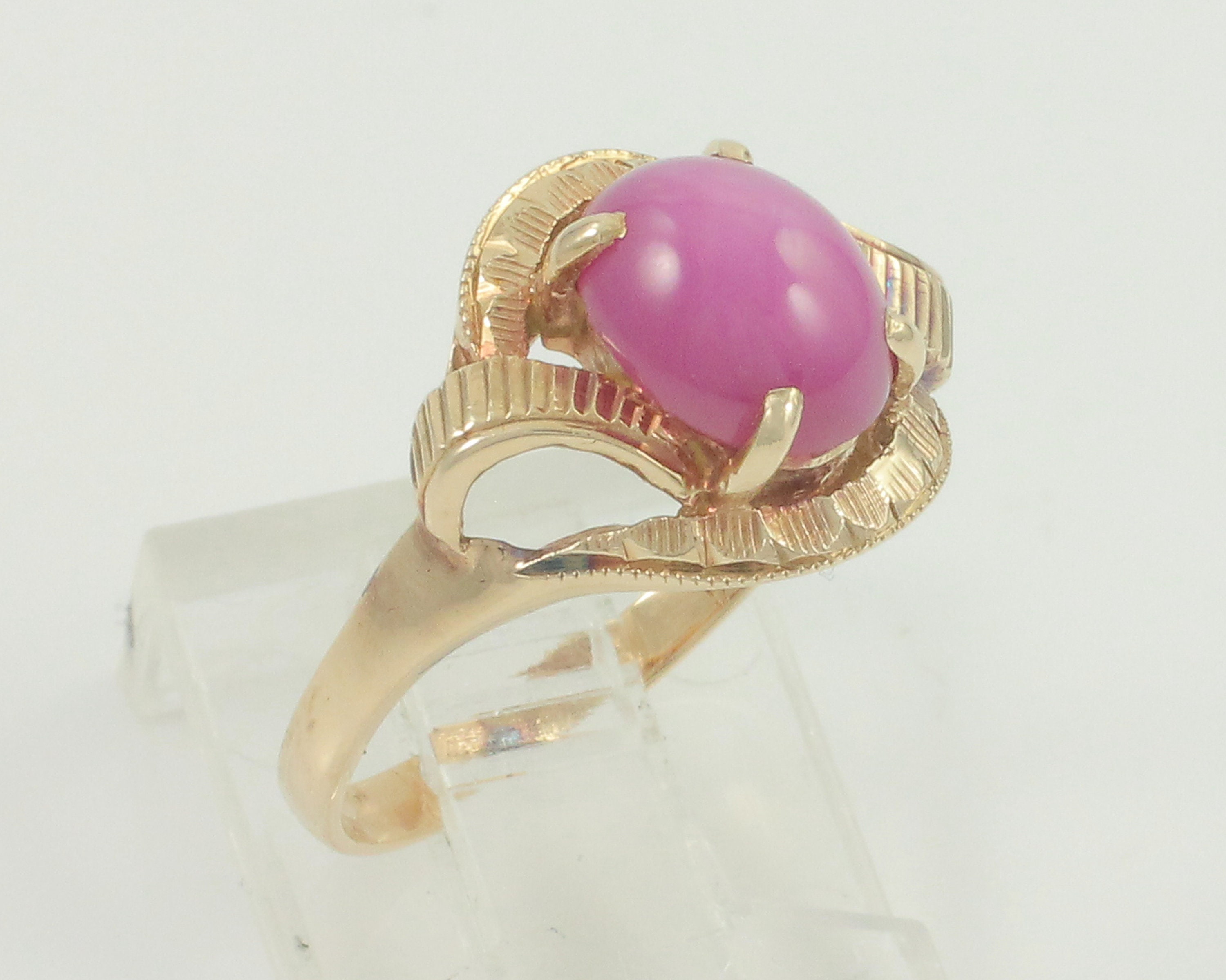 Vintage 14K Lab Created Star Ruby Ring, 1960s 14K Gold Lab Star Ruby ...