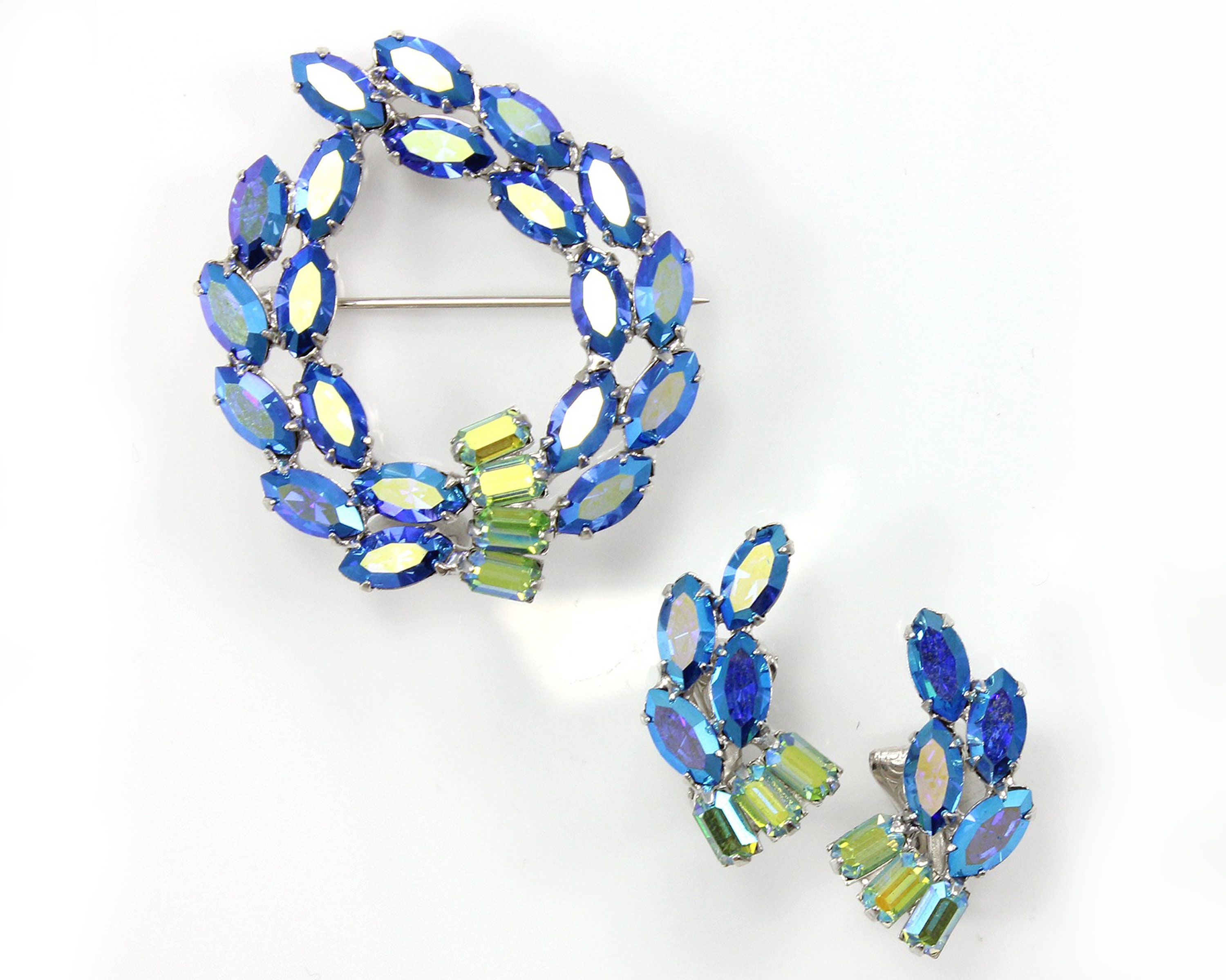 Vintage B. David Sapphire Blue Peridot Green Aurora Borealis Brooch Pin ...