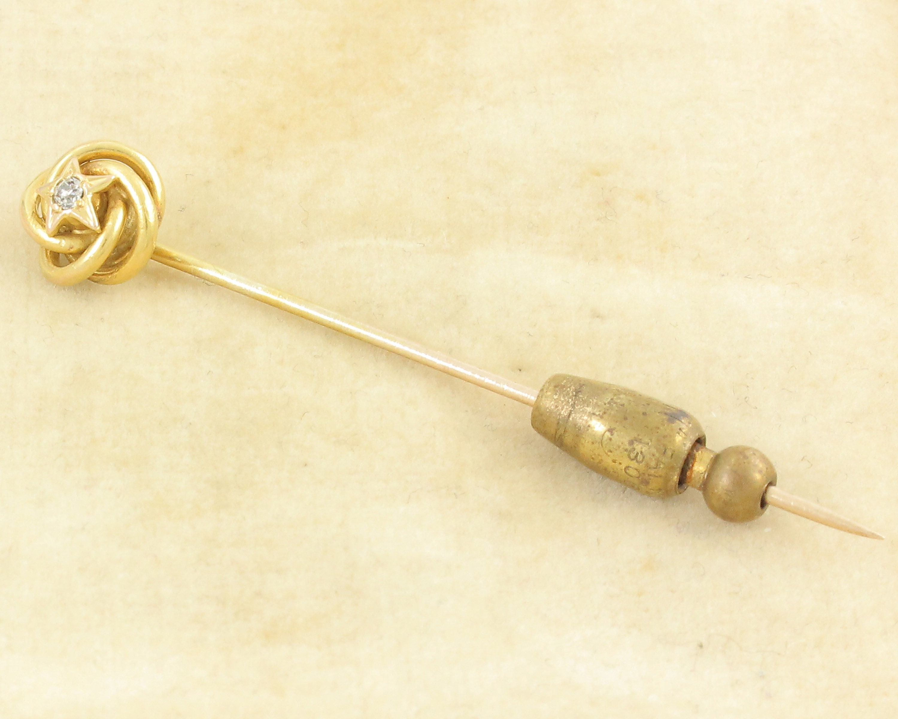 Victorian Cravat With Pin