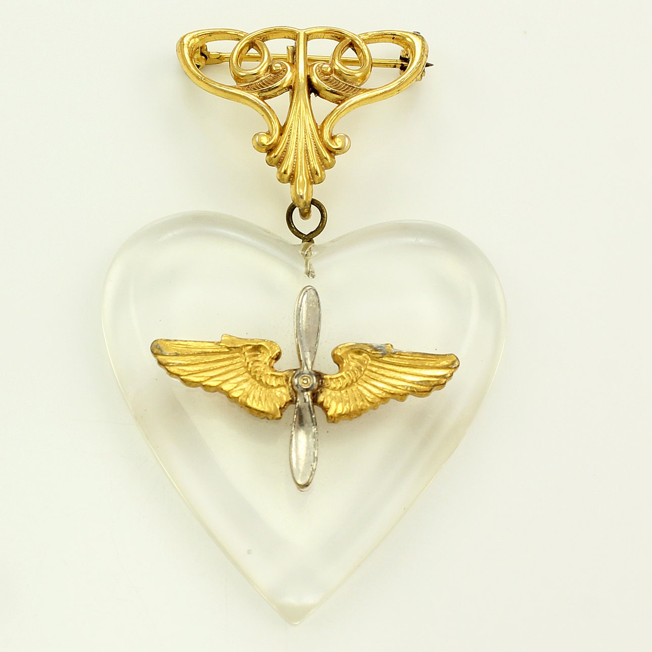 Lucite Heart Airmen's Wings WWII Sweetheart Pendant Brooch - WW2 ...