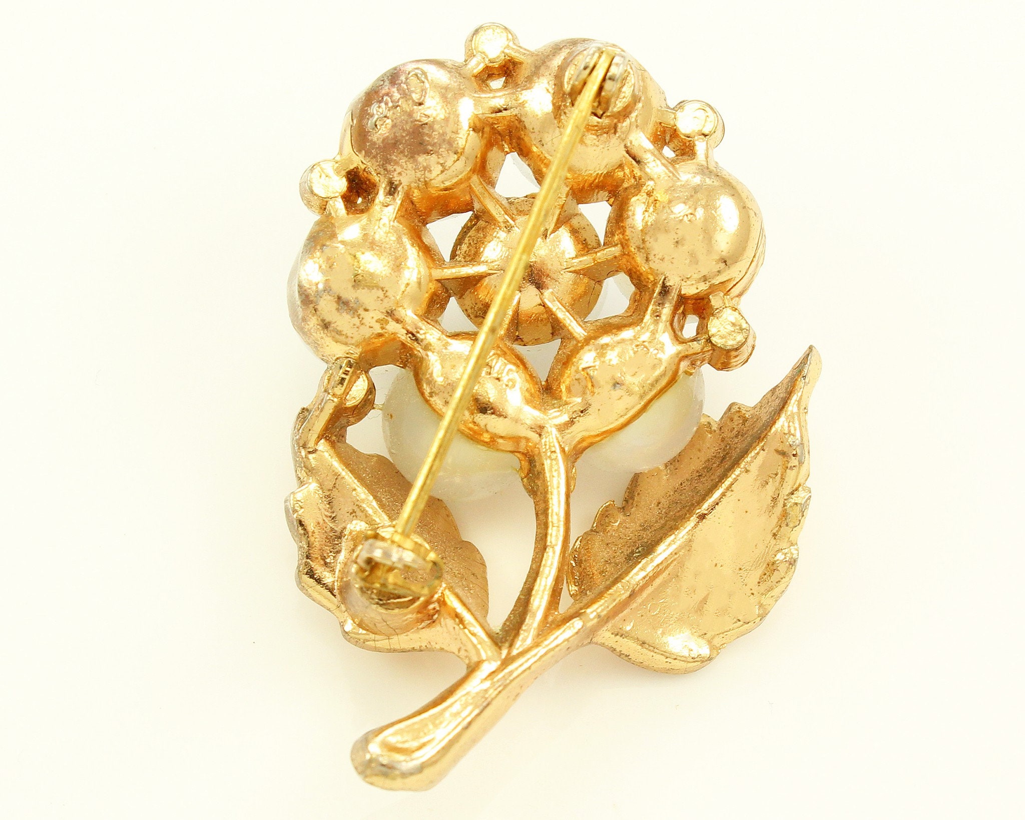 Coro Moonglow Flower Brooch - Vintage Gold Tone Floral Pin with Pale ...