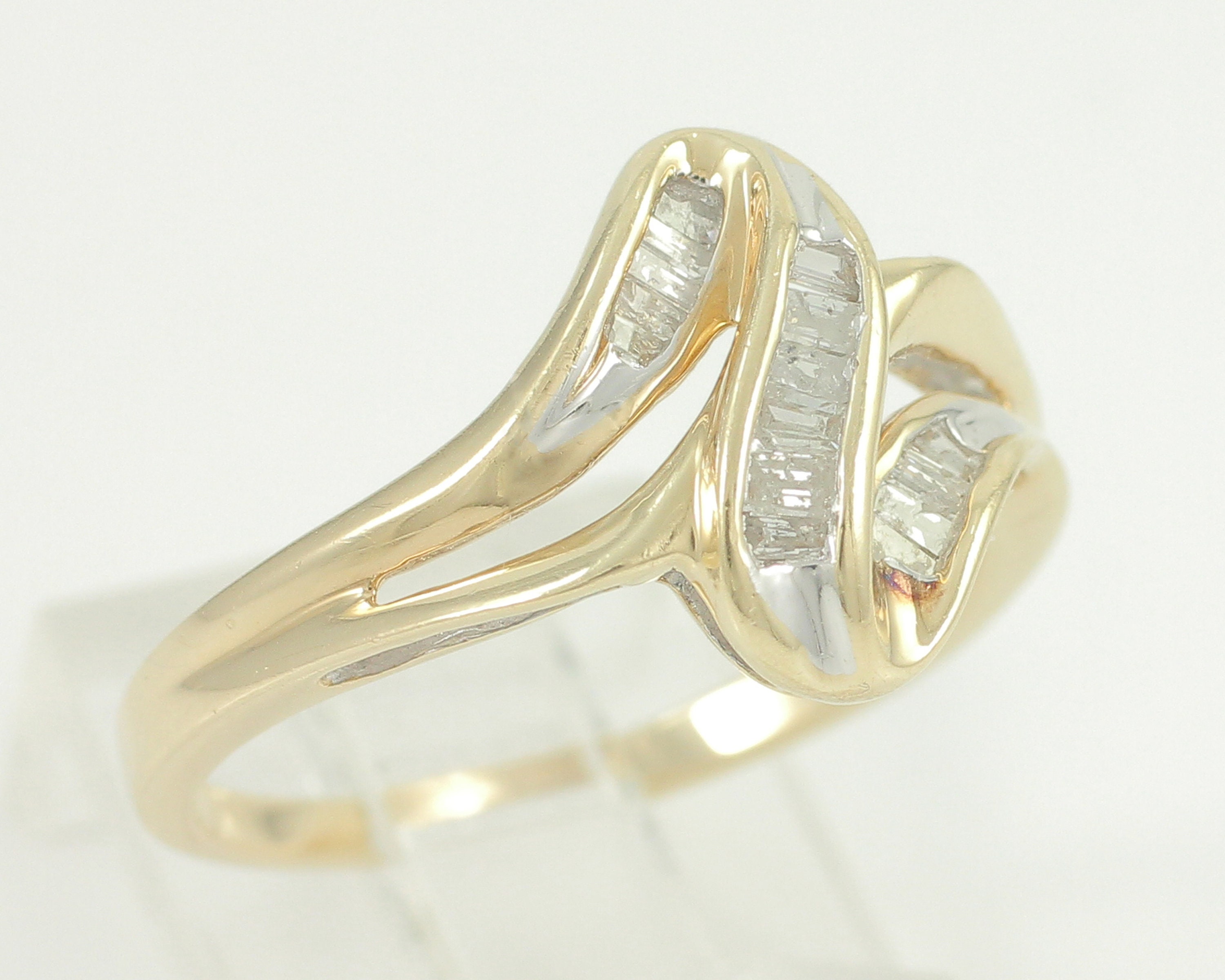 Vintage 10K Gold Diamond Twist Ring, 1980s 10K Gold .20 CT Baguette ...