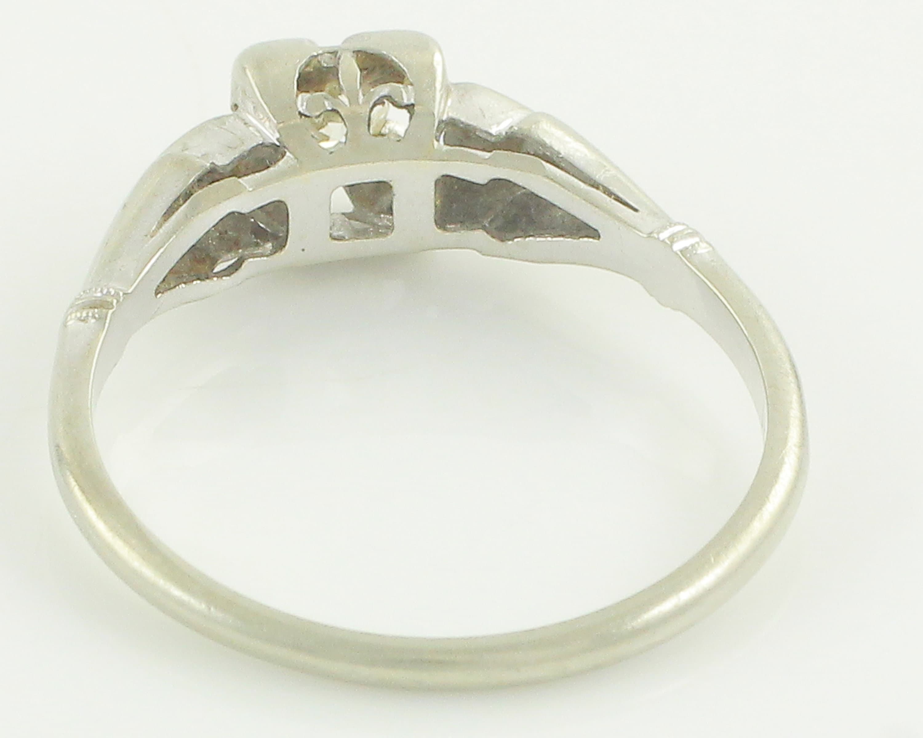 Mid Century 18K Diamond Engagement Ring, Vintage .16 CT VS2 F-G Diamond ...