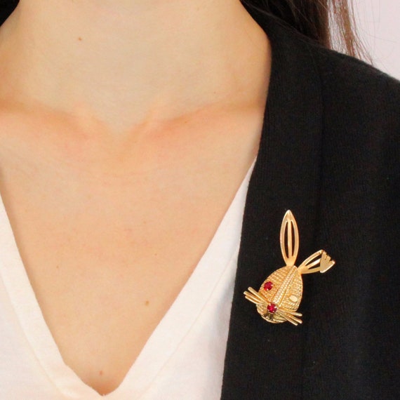 Vintage Sarah Coventry Winking Bunny Rhinestone Brooc… - Gem