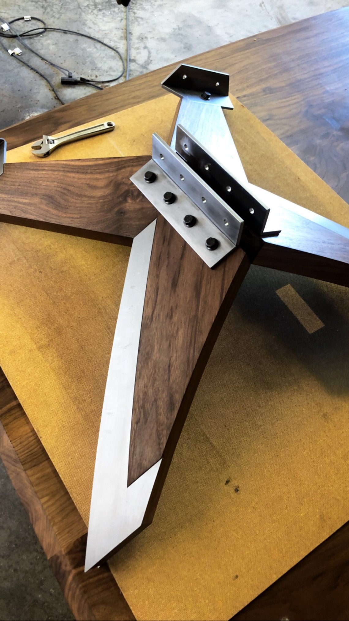 Modern Dining Table With Industrial Steel Details. - Etsy