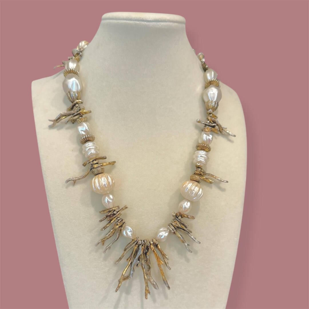 Vintage Chunky Gold Shell Beachy Necklace - Etsy