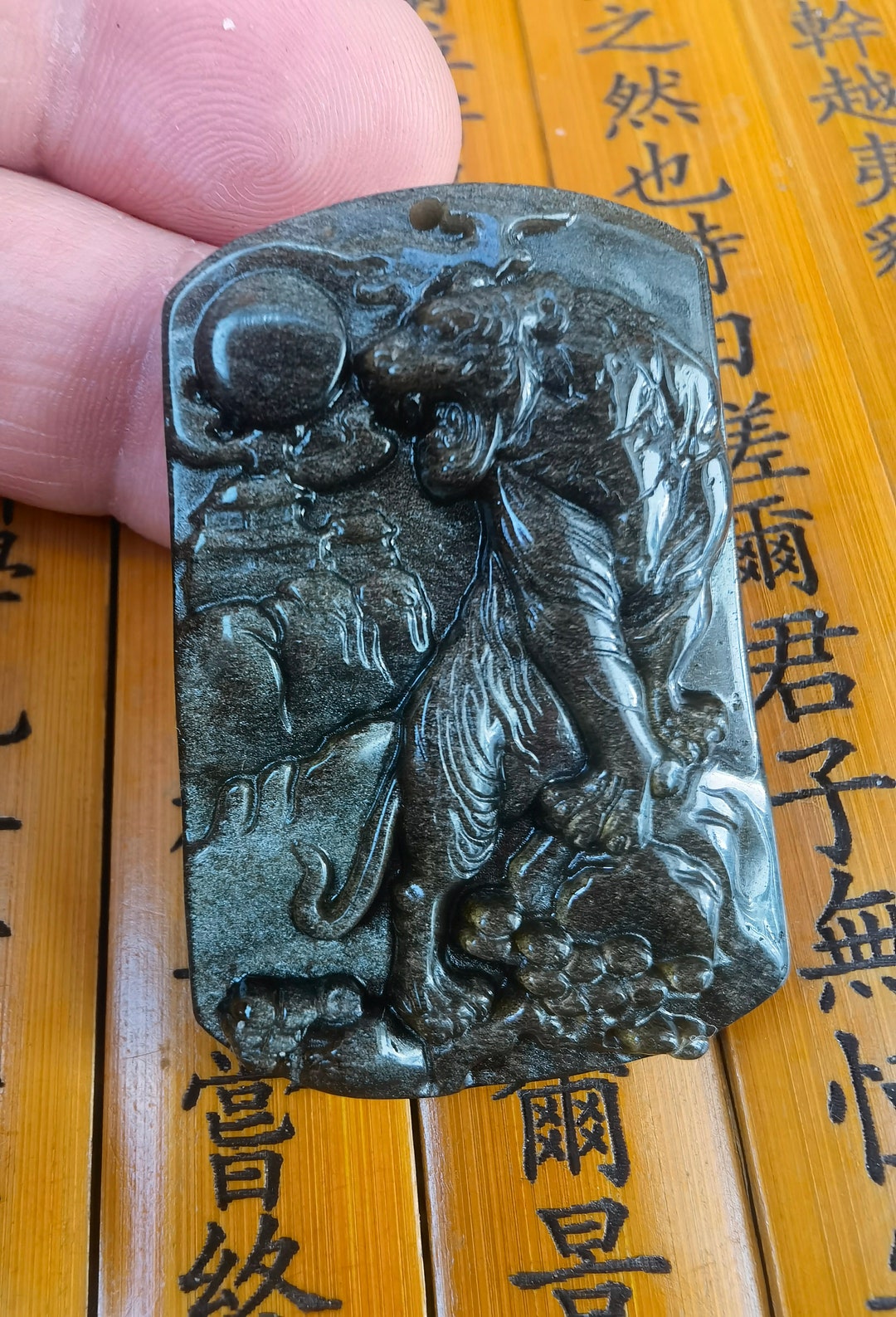 Natural Black Obsidian Stone Carved Siberian Tiger Engraving Charm ...