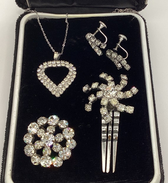 Antique Regal Gems Set 1960’s Man Made Diamonds Estat… - Gem
