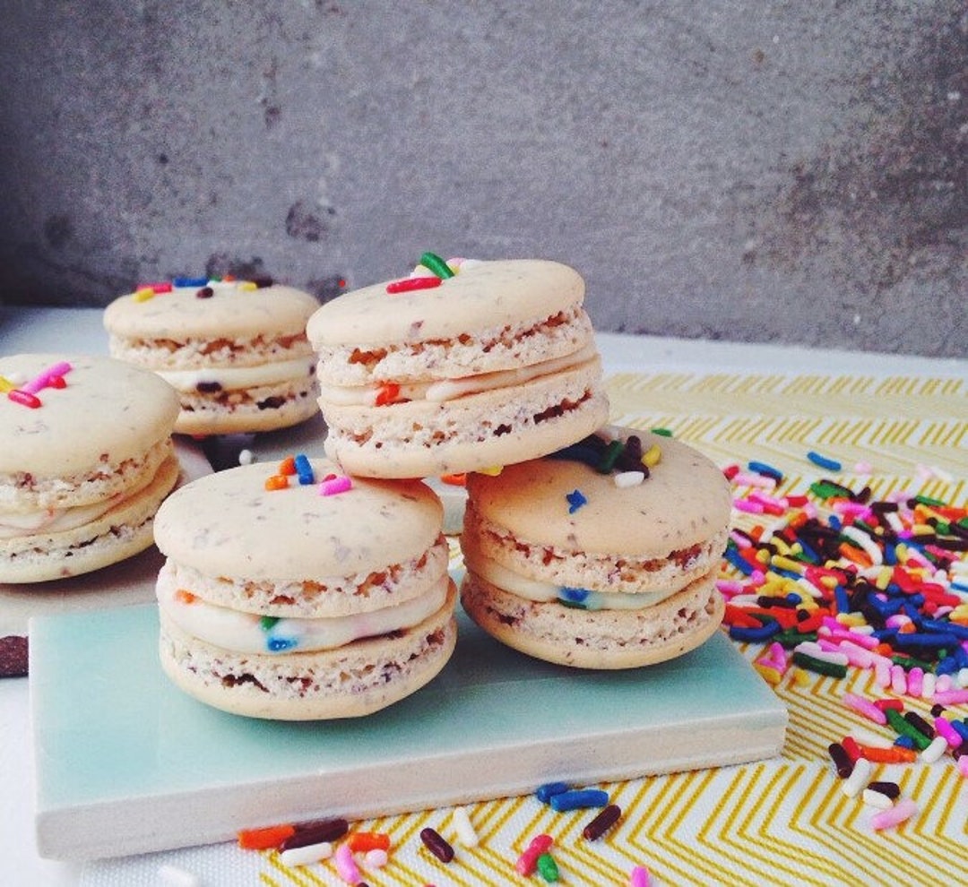 French Macaron Decorated Cookie Box, Happy Birthday Party Favors ...