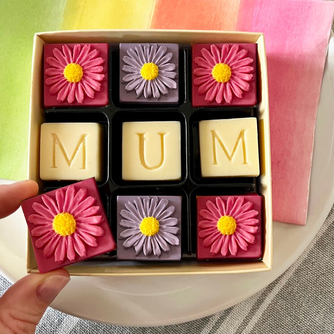White Chocolate Mum & Flowers - Etsy