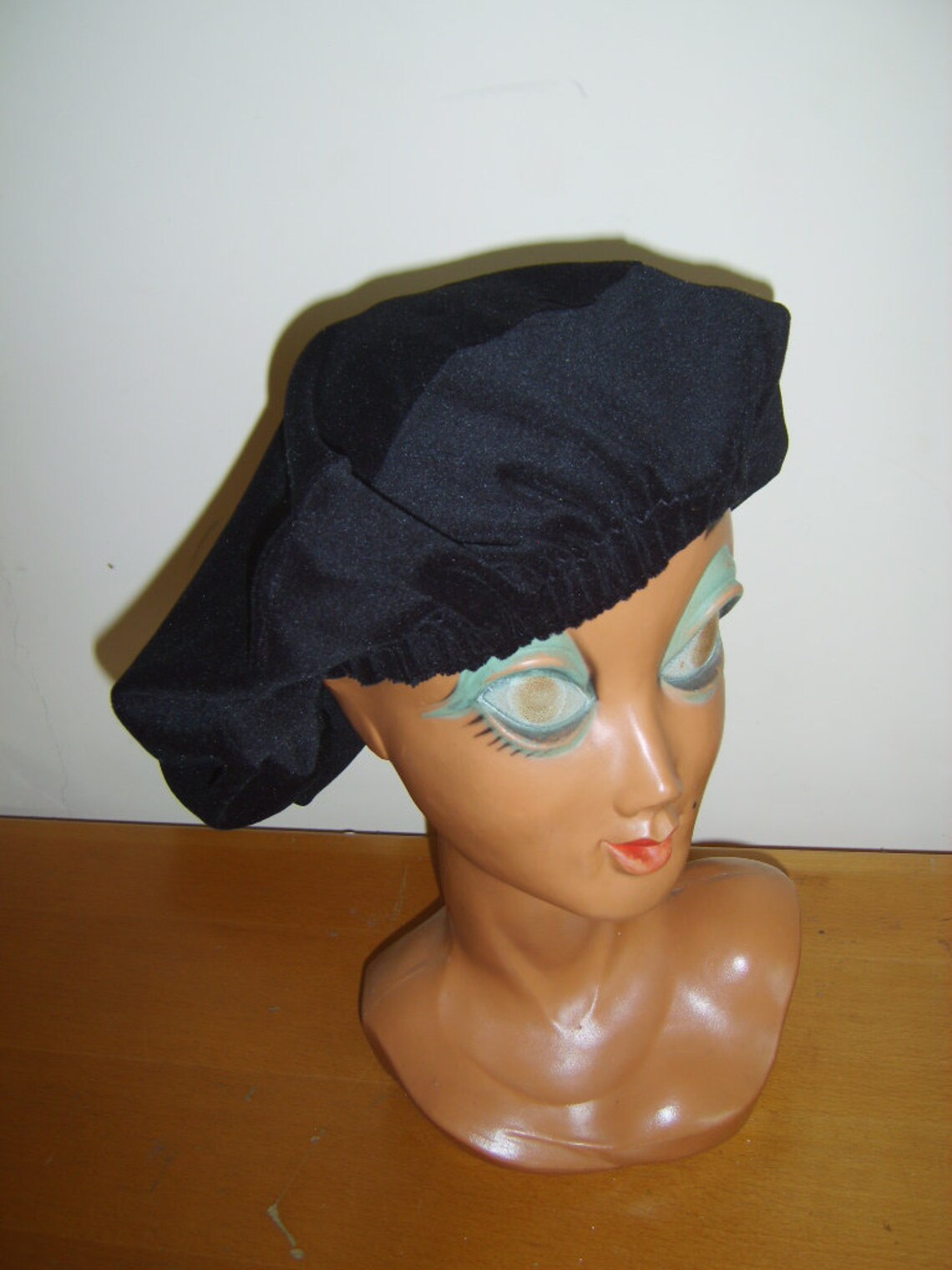 Black Velour Medieval HAT BERET Tudor Renaissance Artist Fancy - Etsy