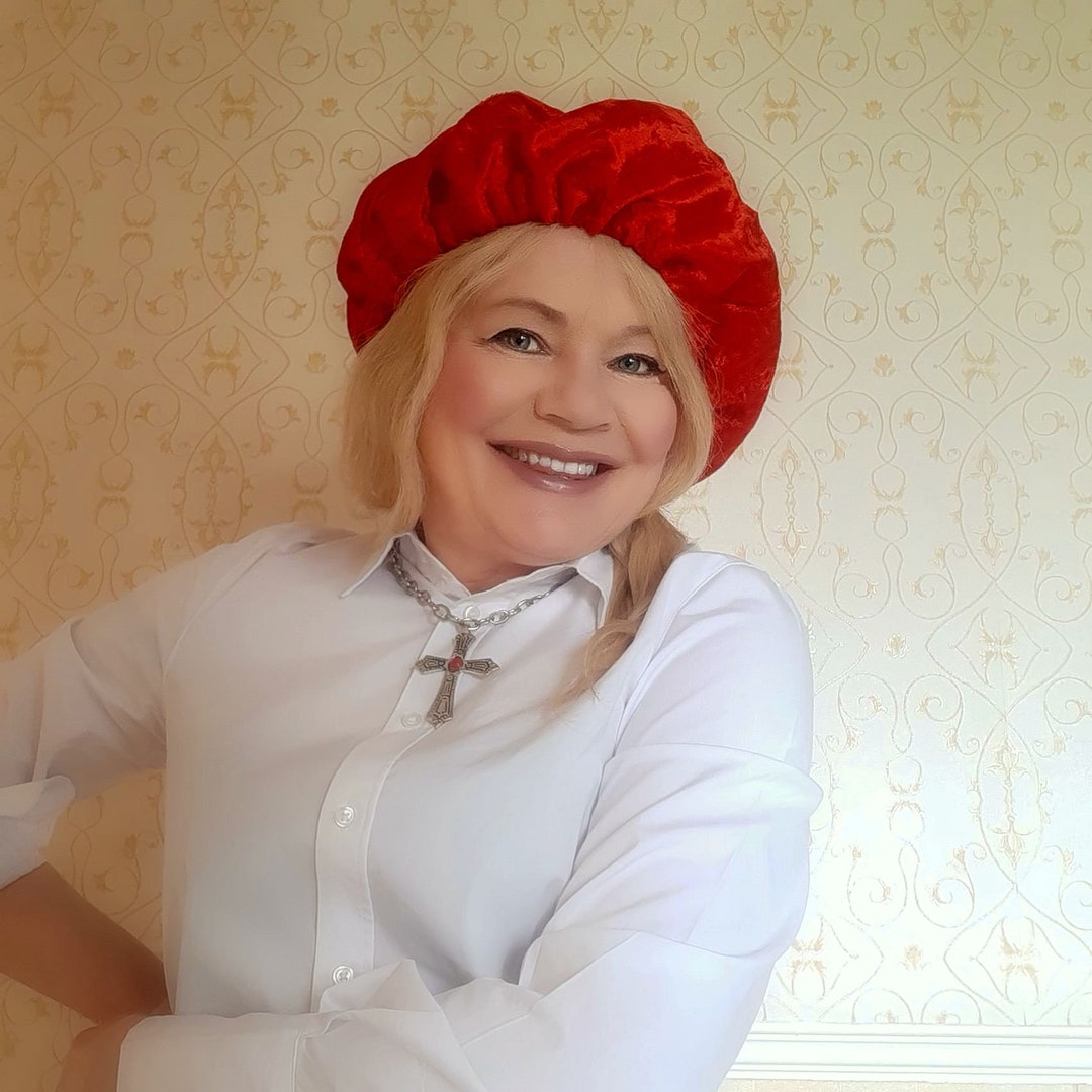 Red Velour Medieval HAT BERET Tudor Renaissance Artist Fancy Dress ...