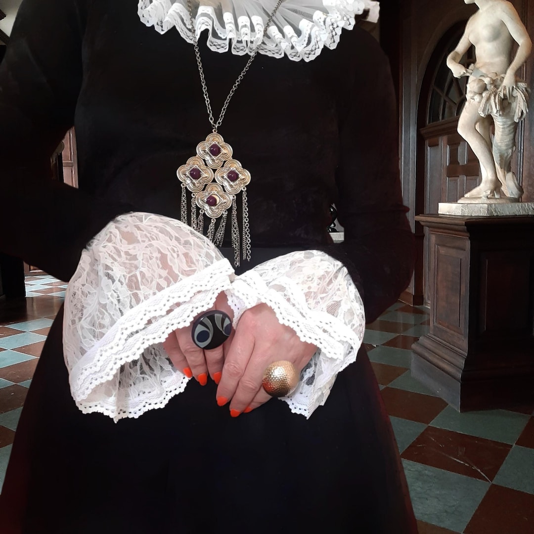 White Lace Frilly Cuffs Ruffles Victorian Georgian Edwardian Fancy ...