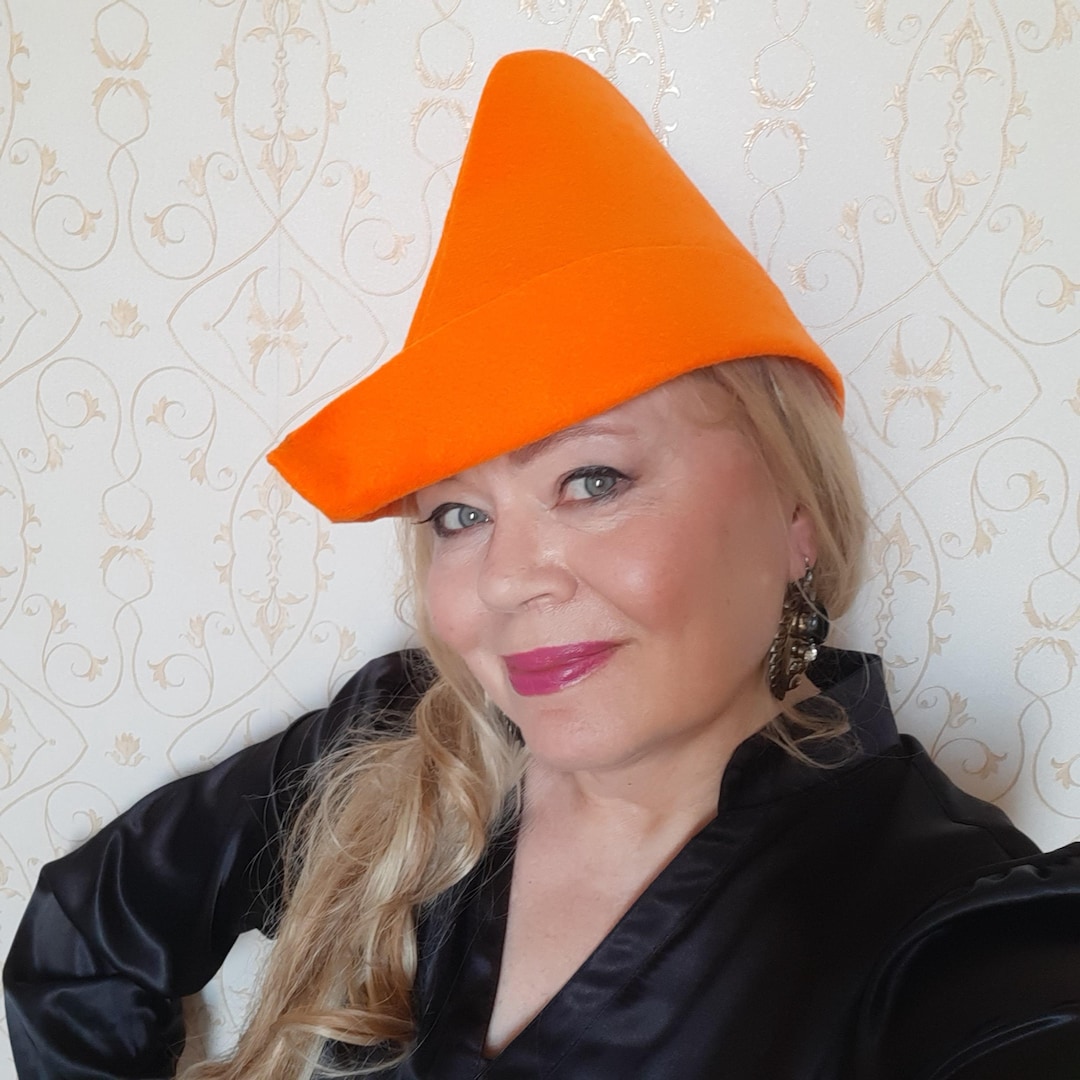 Orange Felt Pointed Medieval Archer Hat Robin Hood Peasant Fancy Dress ...