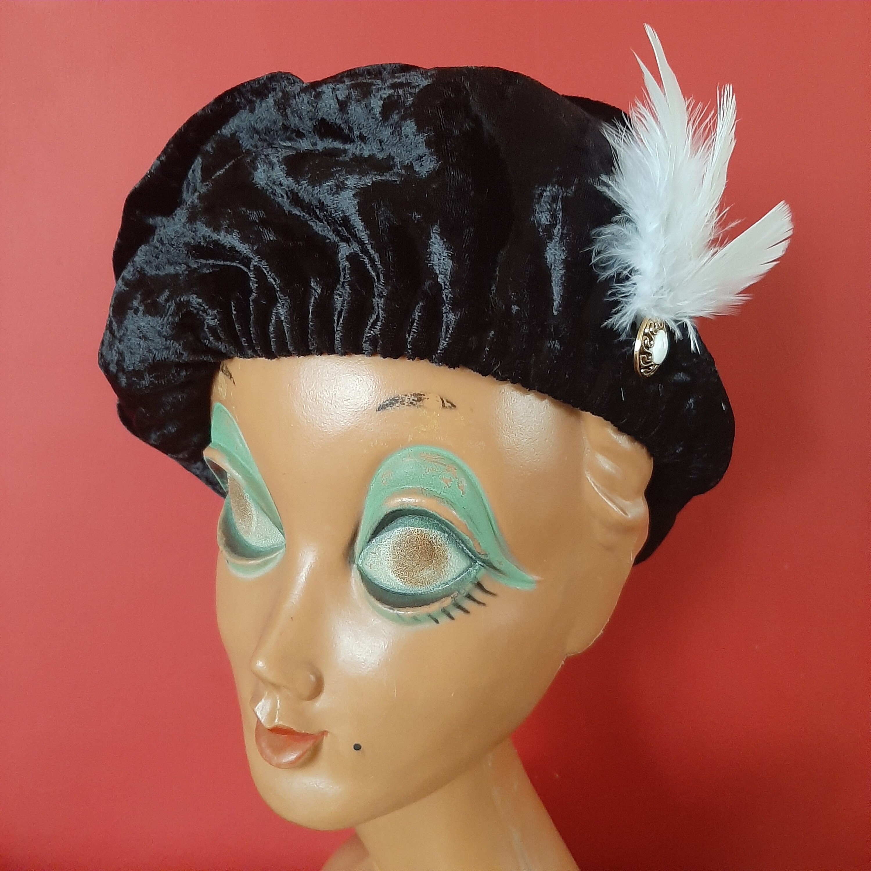 Black Velour Medieval HAT BERET With Feather Tudor Renaissance Artist ...