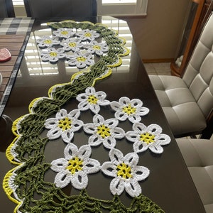 Margarita Crochet Table Runner, Daisy Crochet Table Runner, Handmade ...