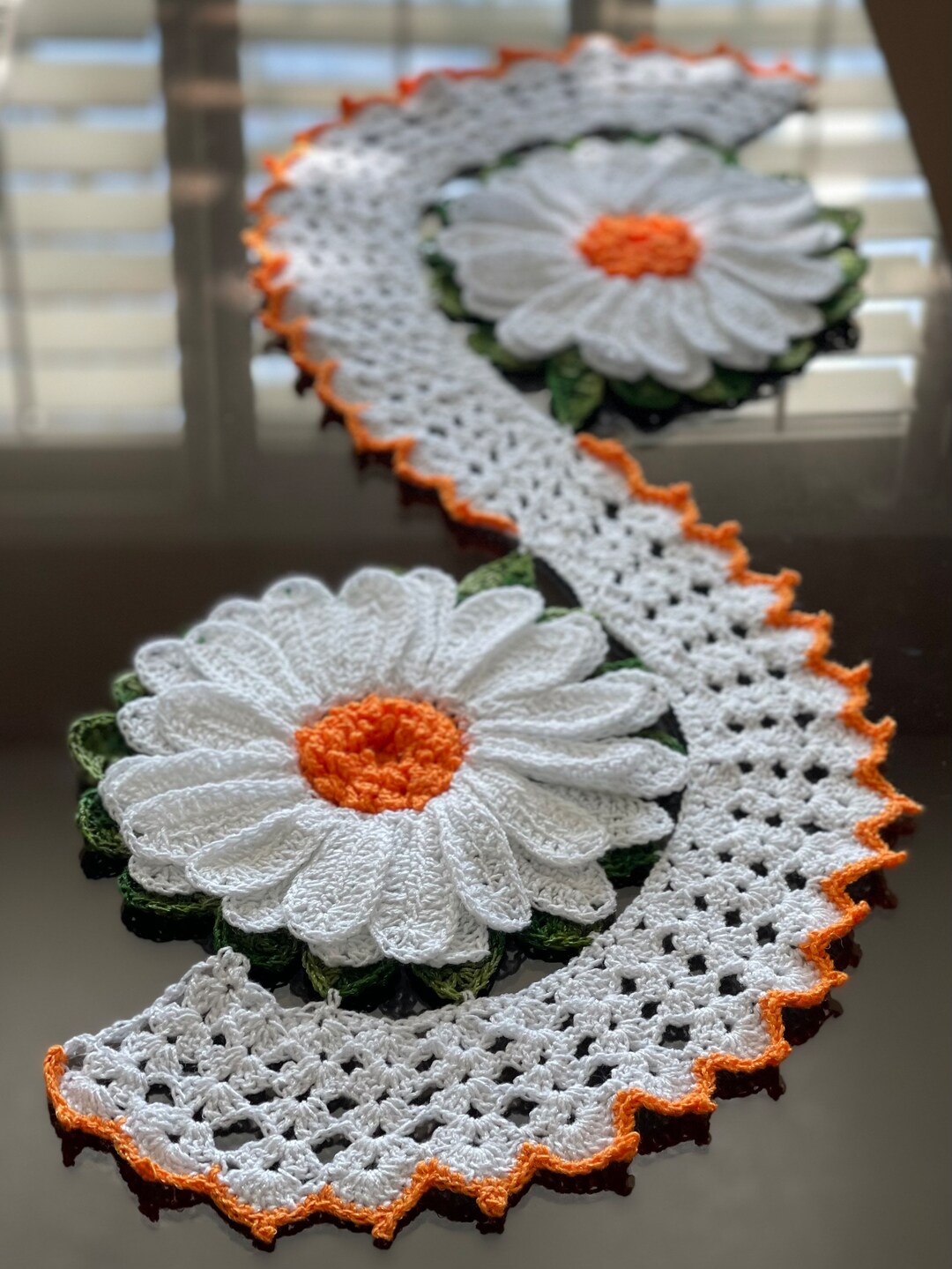 Daisy Flowers Crochet Table Runner 3D, Crochet Table Runner Daisy ...