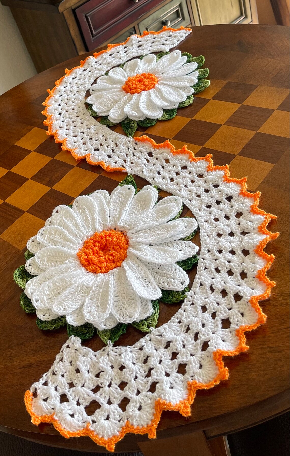 3D Crochet Daisy Flower Table Runner - Handmade Brisa Yarn - Etsy