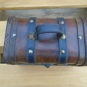 Chest Wood Chest Vinatage Box Old Box Wood Jewel Box Gift Ornament ...