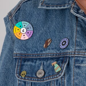 Spinning Enamel Pin Decision Maker Large Lapel Pin Enamel Pins Unique ...