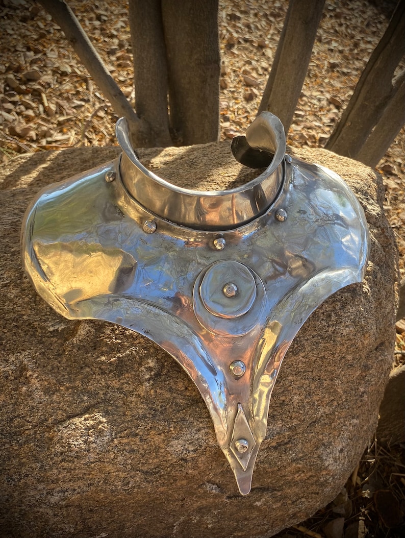 Armor Moon Gorget Metal -voluptuous Female Style - Etsy