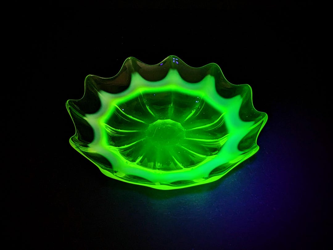 Opalescent Vaseline Uranium Glass Plate or Shallow Bowl, Powell Straw ...