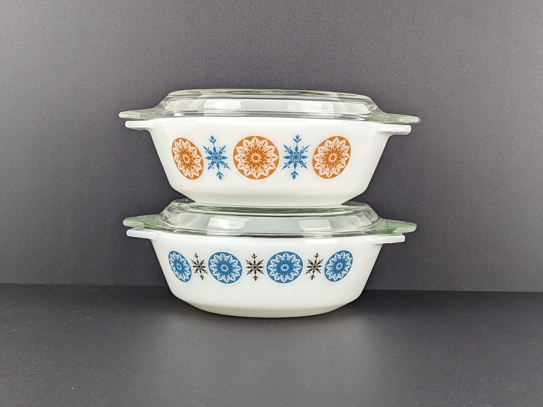 Set of JAJ Pyrex Morning Star and Fleur De Lys Winter Star 505 1 Pint ...
