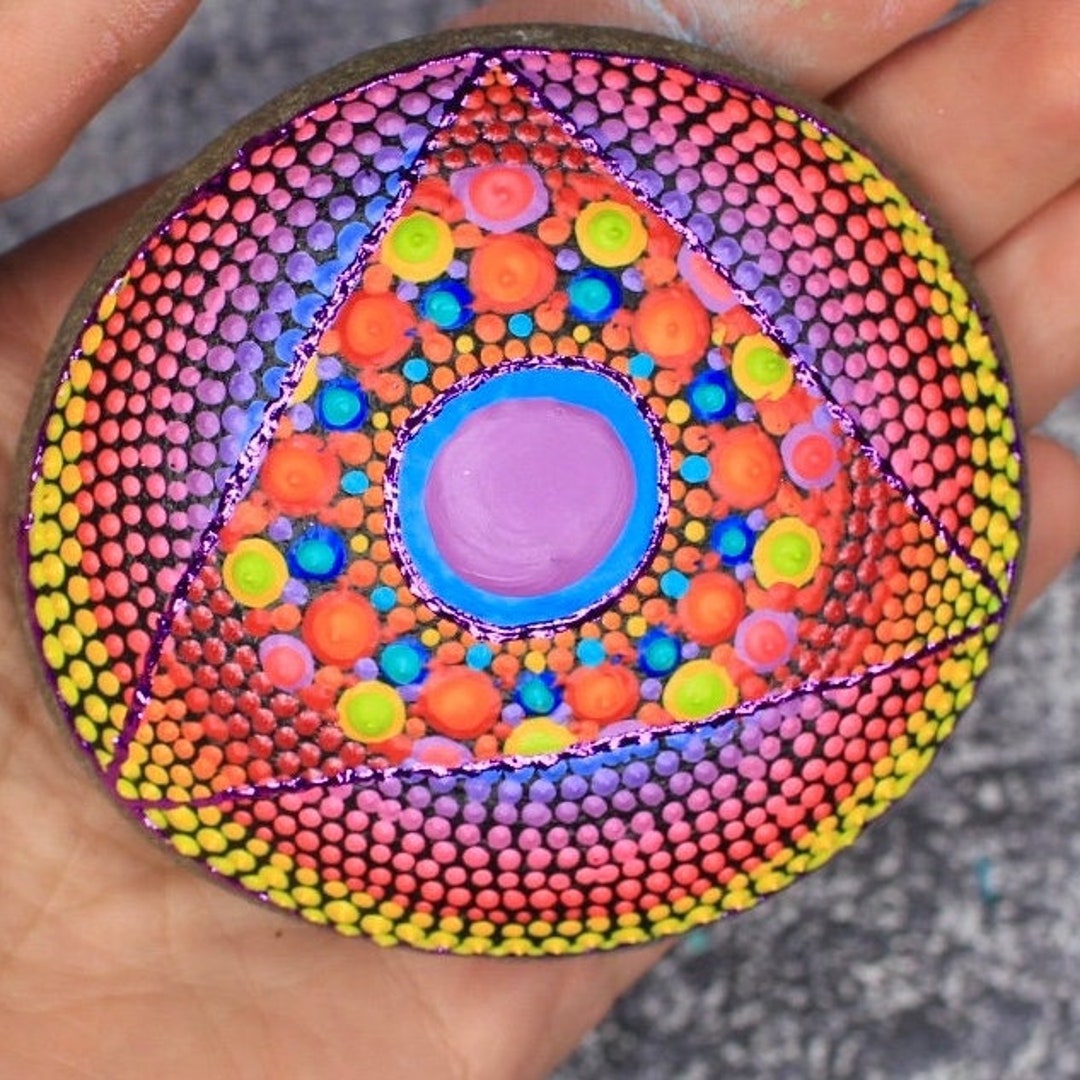 Painted River Stone Mandala - Etsy