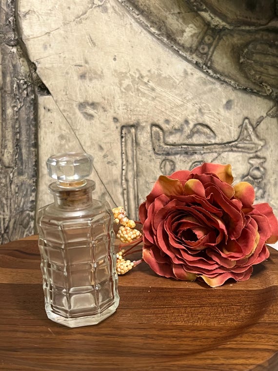 Antique 1920s Gabilla ‘Sinful Soul’ Perfume Bottle -O… - Gem
