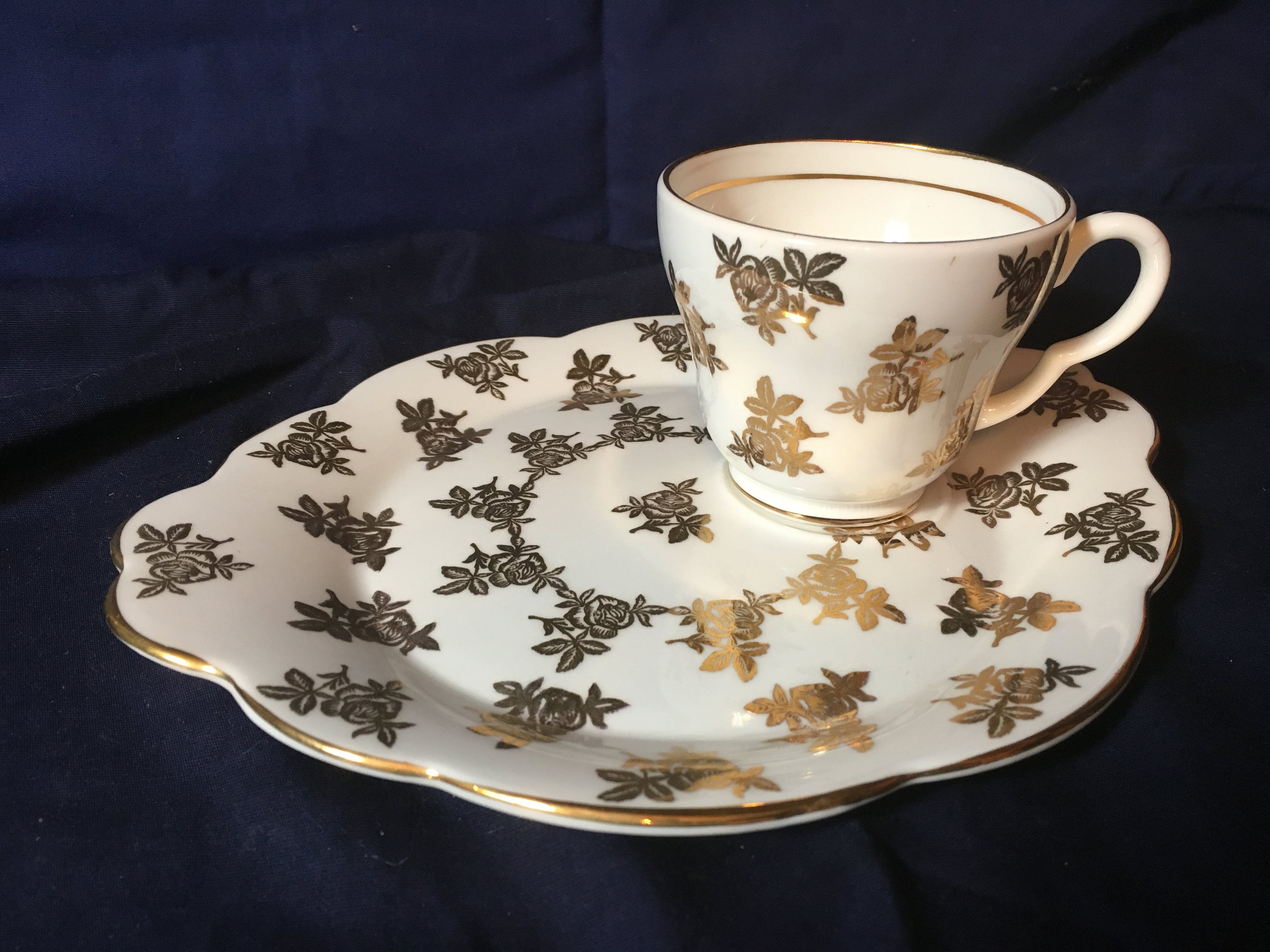 Stanley Bone China Vintage Gold Rose Pattern Teacup With Serving Plate ...