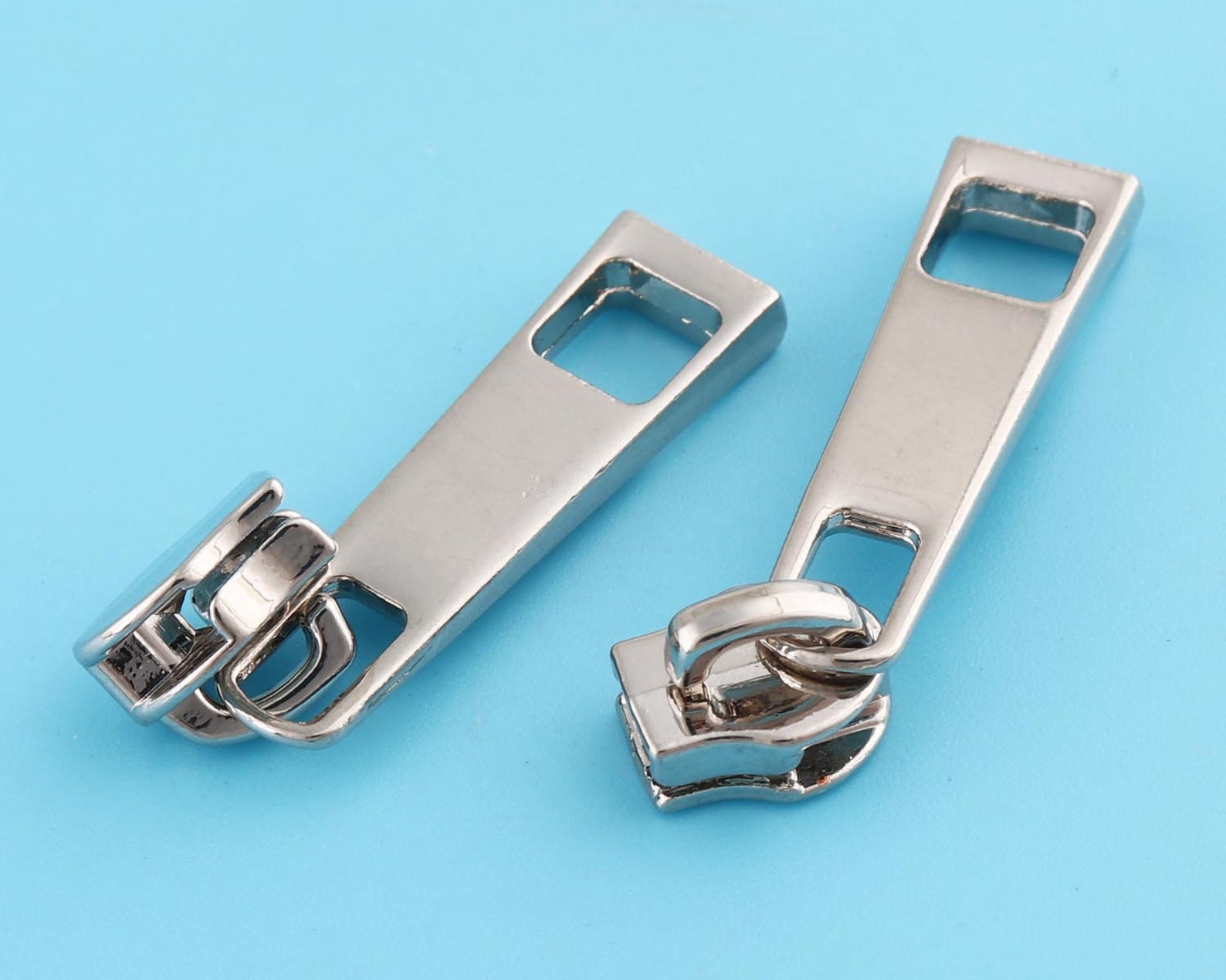 Zipper Pulls,zipper Heads With Silver Color, Zipper Sliders of Size 344 ...