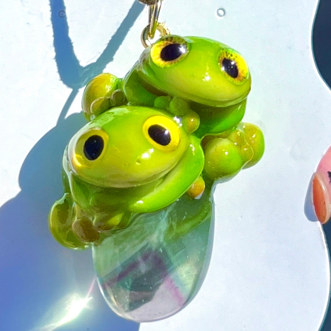 Frog Necklace.rare Rainbow Fluorite + Cute Couple Green Tree Frogs Glow ...