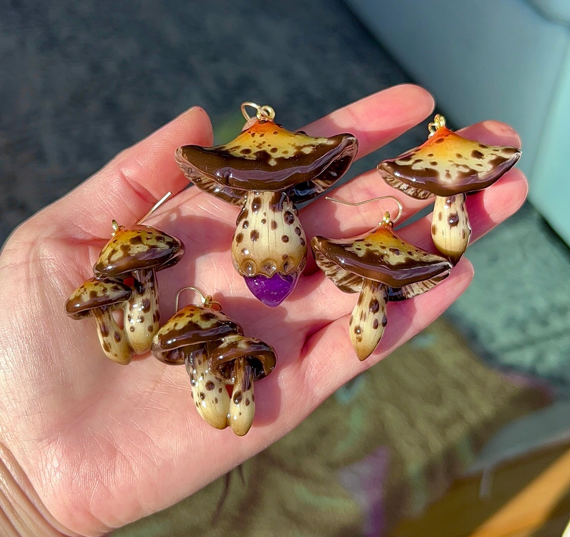 Glow in Dark Exotic Drippy Inky Cap Mushroom Earrings - Etsy