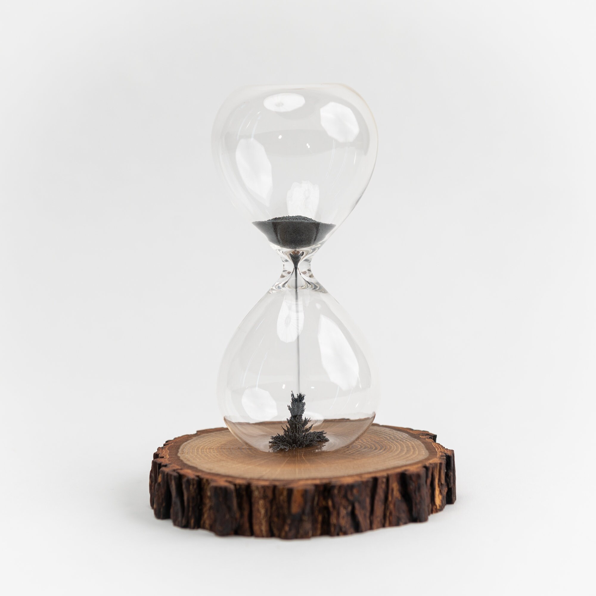 Magnetic Hourglass for sale | Only 3 left at -75%