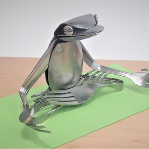 Meditating Frog Statue Yoga Sculpture Praying Frog Yogi Gifts Zen ...