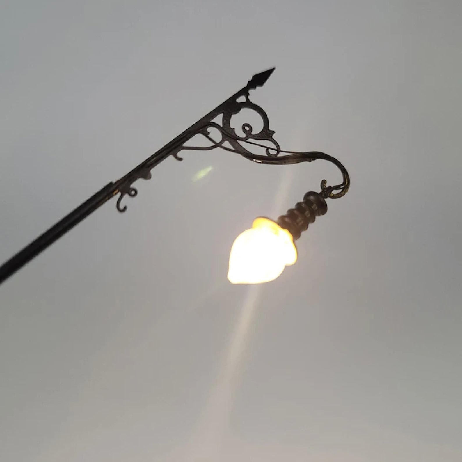 HO Scale Street Lights: Miniature Model Train Scenery - 5 Pcs - Etsy