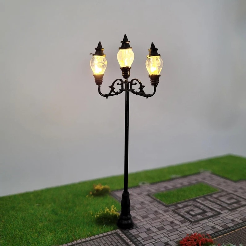 HO Scale Street Light Lamppost: Miniature Railway Diorama Lighting - Etsy
