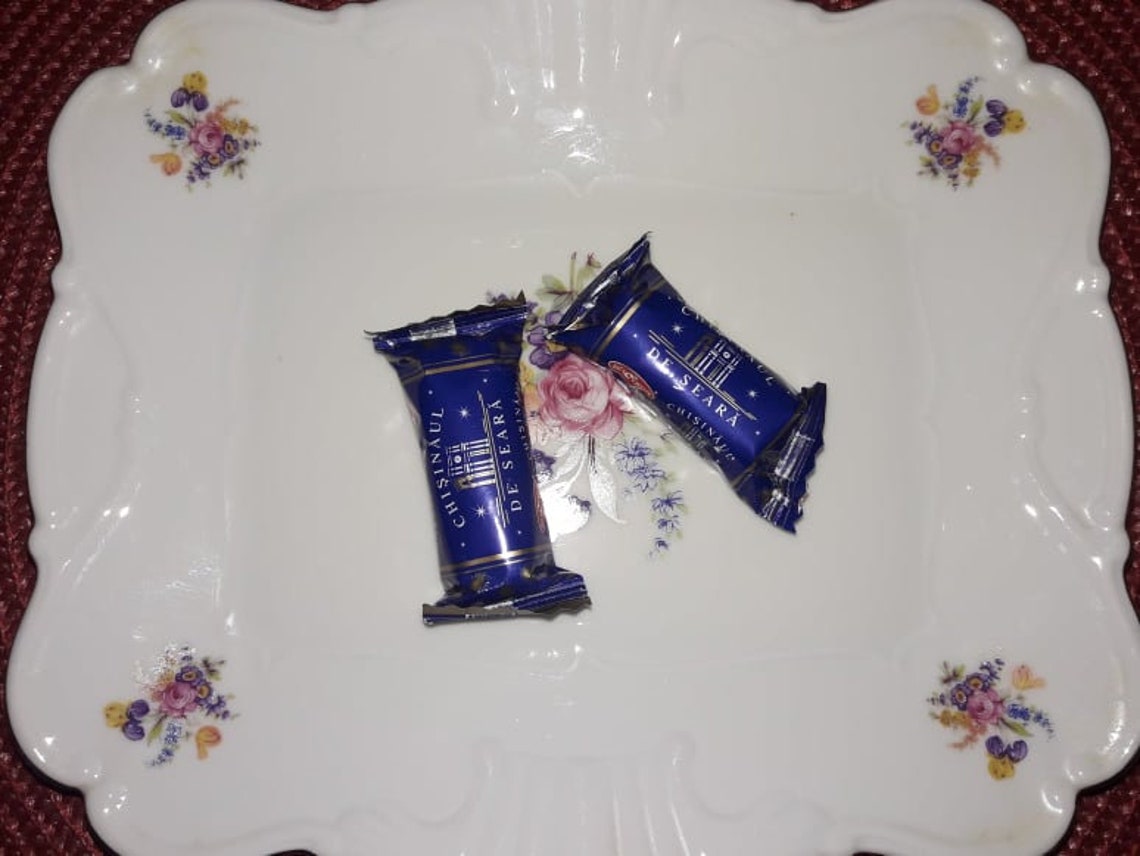 Bonbons au chocolat de Moldavie, Chocolats Bucuria fabriqués en ...