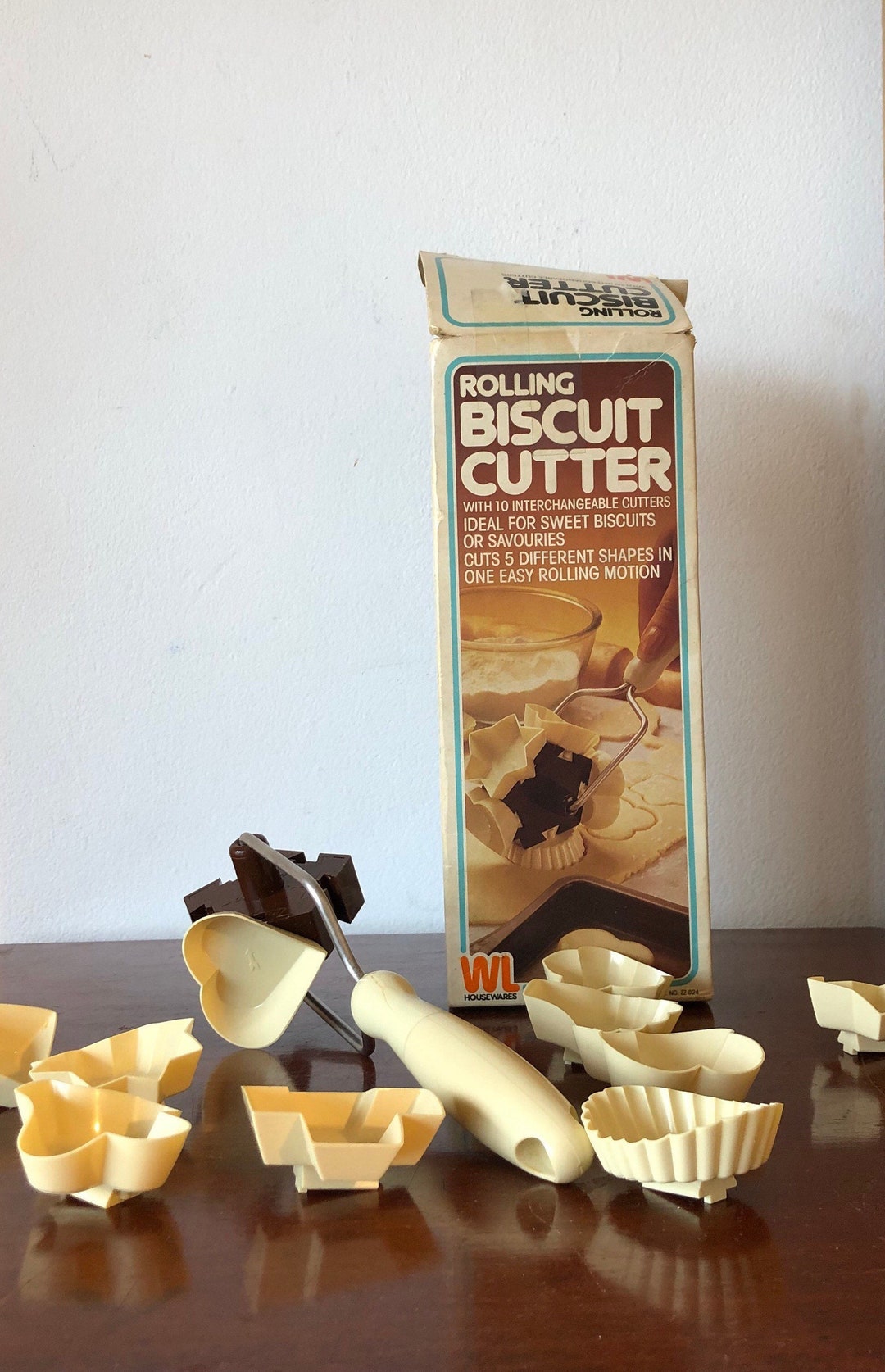 Vintage Rolling Biscuit Cutter Kitchen Gadget for Cutout - Etsy