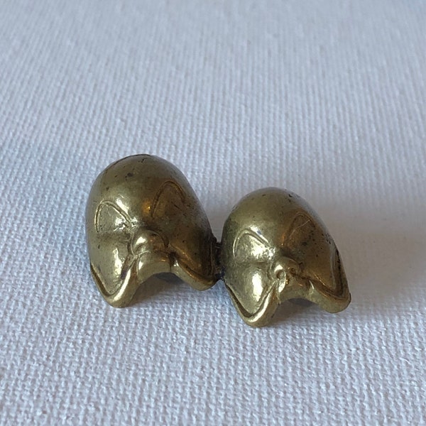 Face Mask Brooch - Etsy