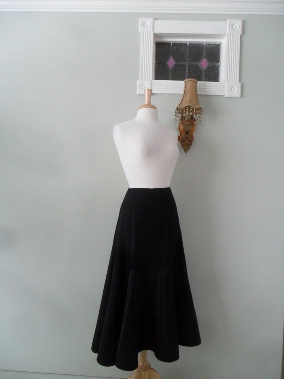 Early 1900s Skirt | French seams, 17 gores, silk rib… - Gem