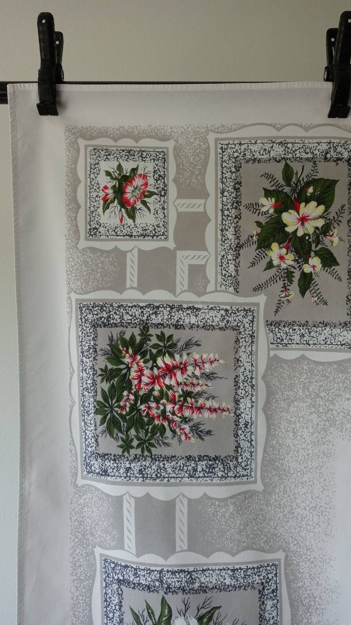 1950s California Handprint Floral Tablecloth in Crisp White - Etsy