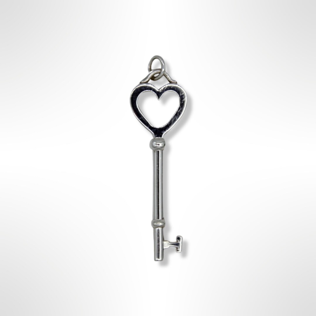 Tiffany & Co Sterling Silver Large Heart Key Pendant Tiffany Keys ...