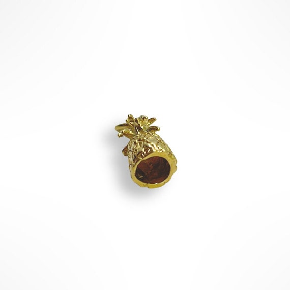 14k Gold 3D Pineapple Pendant - Gem