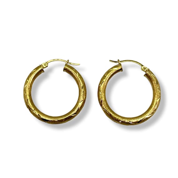 14k Gold Diamond-Cut Texture 1 Inch Hoop Earrings - Gem