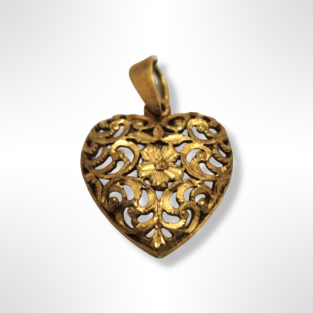 18K Gold Filigree Heart Pendant - Etsy