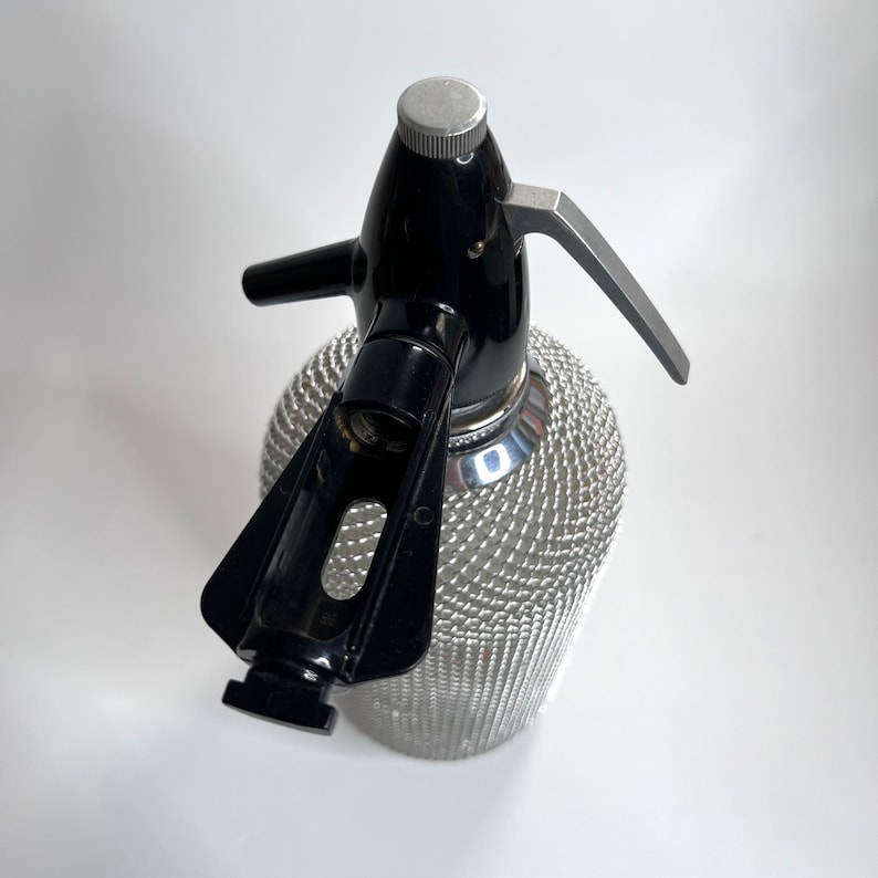 Vintage Soda Siphon Glass Seltzer Bottle With Mesh Cover Soda Dispenser ...