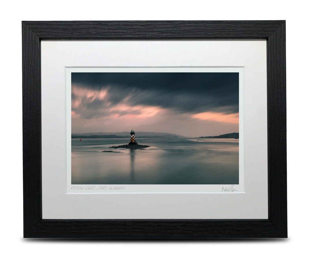 Perch Lighthouse Port Glasgow Scotland - A5 (10" X 8") Framed Scottish ...
