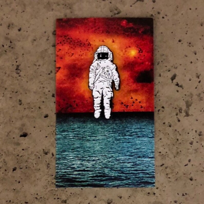 Astronaut enamel Pin - Etsy